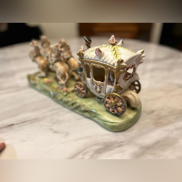 Capodimonte Armani | Other | Capodimonte Armani Porcelain Horse Drawn ...